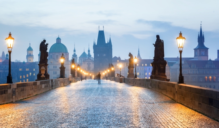 Excursie Praga și împrejurimi (Dresda, Karlovy Vary sau Kutna Hora)